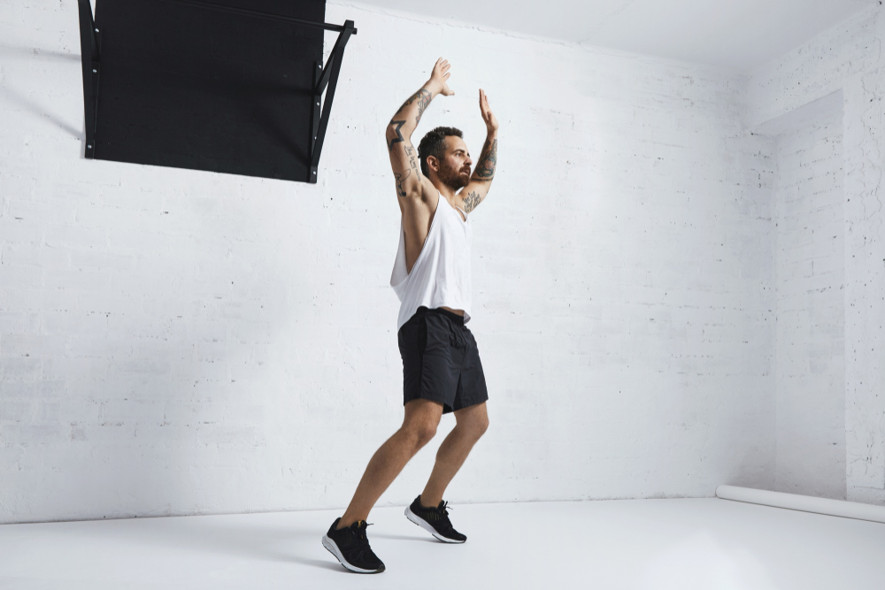 Jumping jack : pour sculpter le corps et booster le cardio - Wellness ...